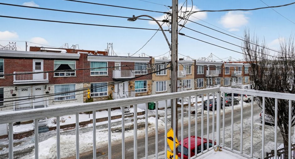 Duplex for sale: 5020-5022 Rue Desmarteau, Montréal, Québec